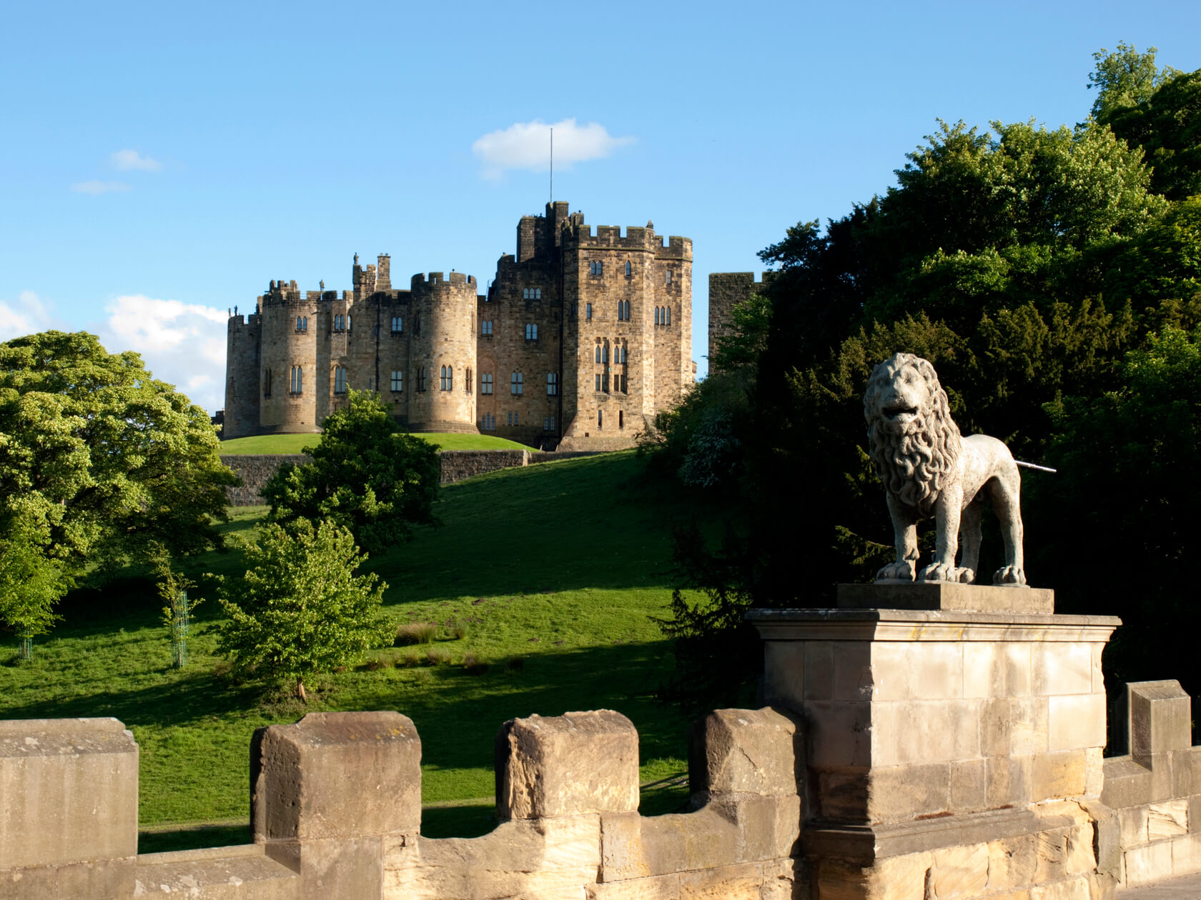 How to Explore Alnwick Castle